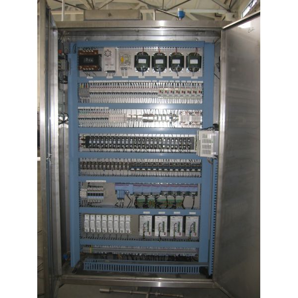 Quality Aseptic Pouch Filling Machine PCC Intelligent Computer Controllable Program for sale