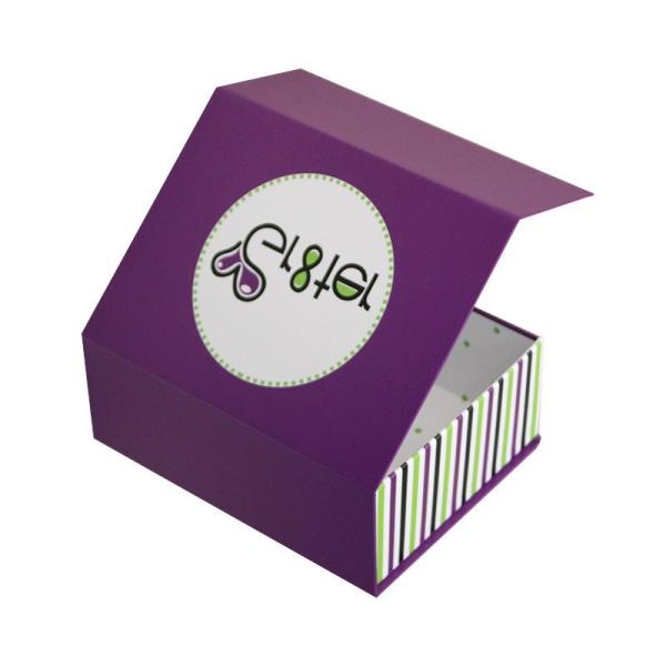 Quality Black Cardboard Folding Box With Magnetic Closure , Foldable Gift Box With CMYK for sale