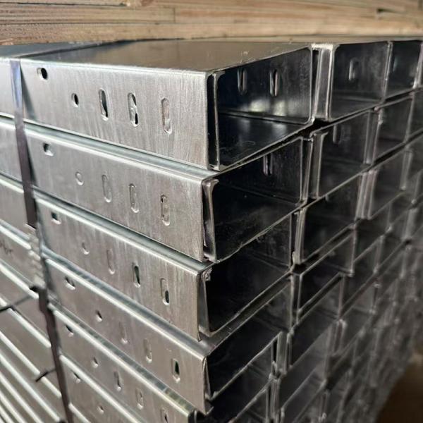 Quality Customized 1m Cable Tray 600Mm 100Mm Hot Dipped Galvanized Cable Ladder for sale