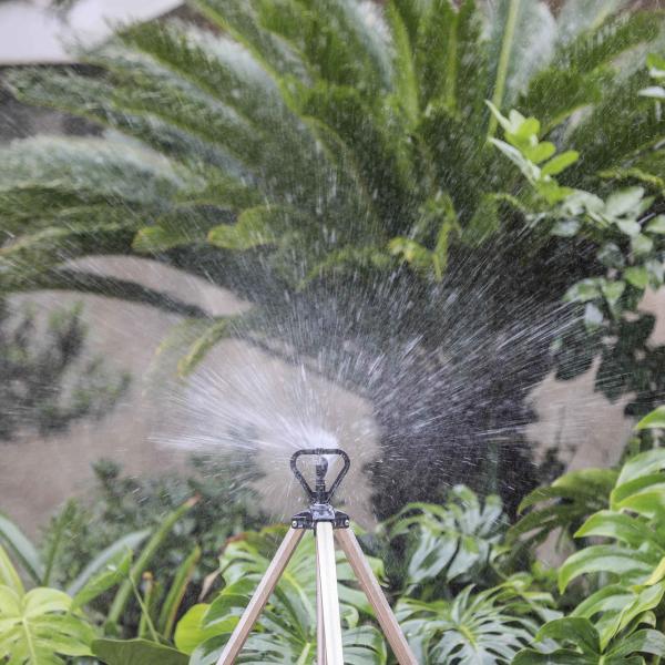 Quality Support Holiday Selection Engineering Plastic Garden Irrigation Lawn Sprinkler for sale