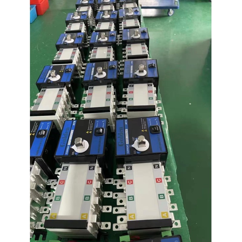 High Quality Automatic Transfer Switch Equipment 4p ATS 100A 160A 250A 400A 800A 1000A 1600A Generator Gdq5 Change Over Switch