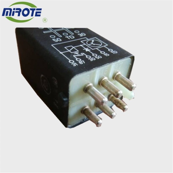 Quality MercedesAuto Electrical Relays 001 545 3405/001 545 5704 Solid State Variable Relay for sale