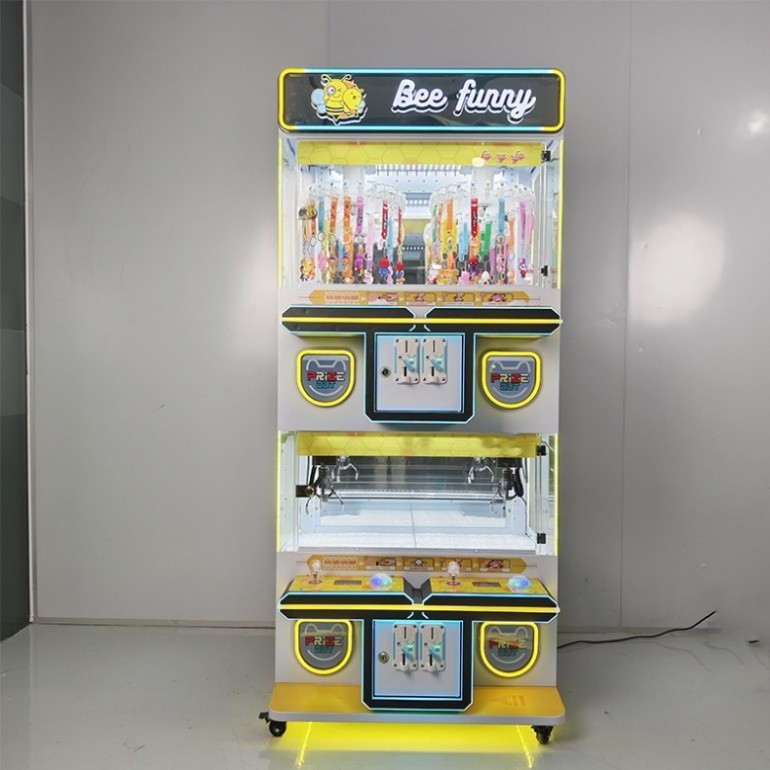 Quality Metal acrylic plastic 4 Player Coin Operated Crane Machine Doll Claw Vending Toy for sale