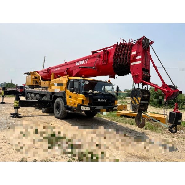 Quality Used 130T All Terrain Truck Crane with 7-Section Boom Max. Engine Net Power 239kW for sale