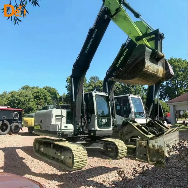 Quality ZOOMLION ZE135G Used Excavator Old Crawler Type Digger For Garden Farms for sale