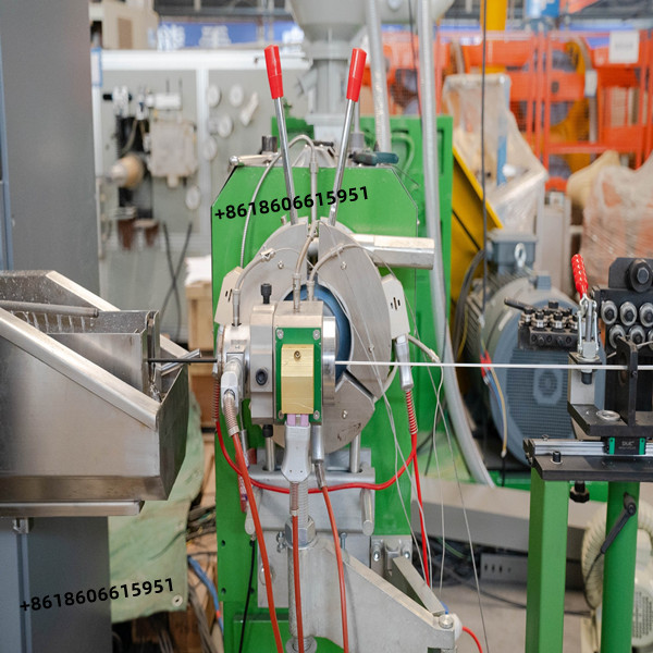 Quality Pe Pvc ROHS Cable Extruder Insulation Section Area 1.5-10 Mm2 for sale