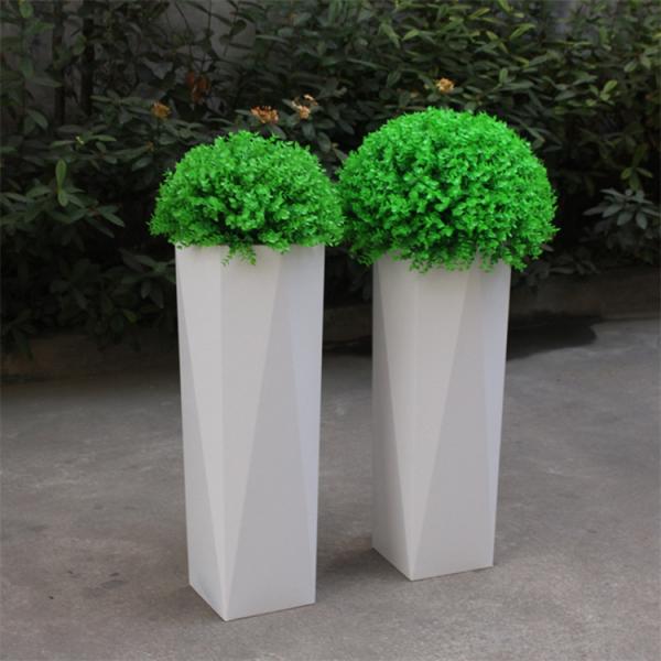 Quality Unbreakable Metal Flower Planter Floor Standing White Galvanized Planter for sale