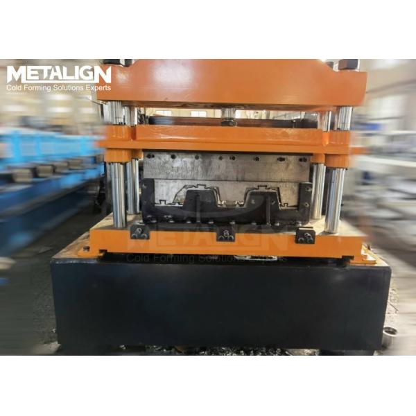 Quality Customizable Metal Deck Forming Machine With Hydraulic Cutter And Chain Drive for sale