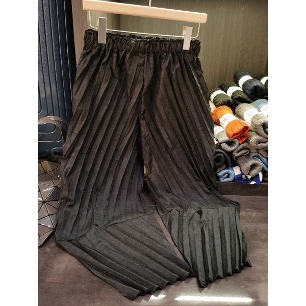 Quality 100% Polyester Pleated Loose Pleated Cropped Pants Loose and Versatile for sale