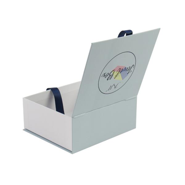 Quality Custom Jewelry Packaging Box Bracelet Gift Box With Matt Lamination And Ribbon for sale