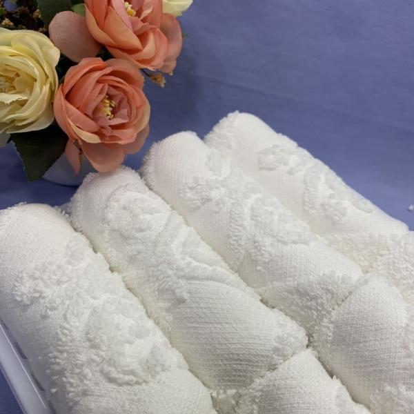 Quality Hemmed 30x30cm Airline Jacquard Towel for sale