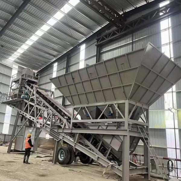 Quality 60m3/H Small Mobile Concrete Batching Plant Foundation Portable for sale