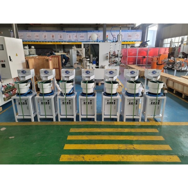 Quality Vibratory Parts Automatic Brass Square Weld Nut Rivet Screw Conveyor Feeder for sale