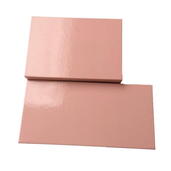 Quality High Glossy Pink Chipboard Magnetic Closure Gift Box for sale