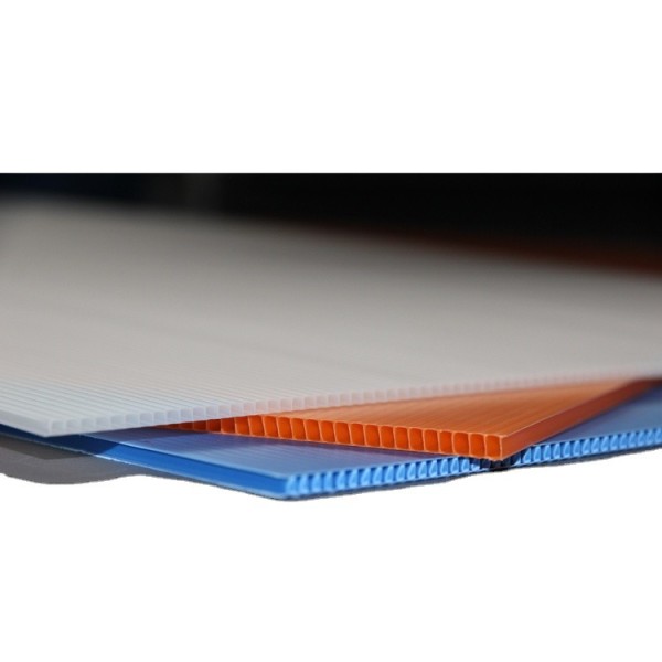 Quality SGS Corrugated Plastic Sheets 4x8 , Corrugated Fluted Plastic Sheet for sale