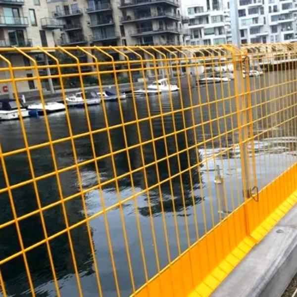Quality SGS H1500mm Double Wire Welded Fence With Square Post for sale