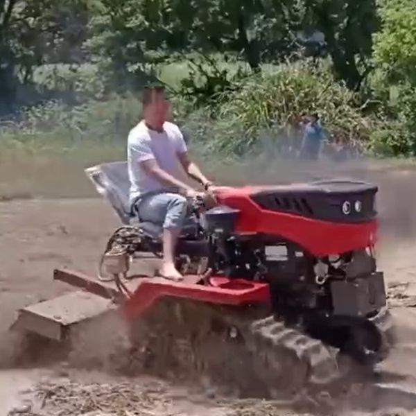 Quality Easy Operate 25Hp Small Farm Crawler Tractor Agricultural Equipment CE Certified for sale