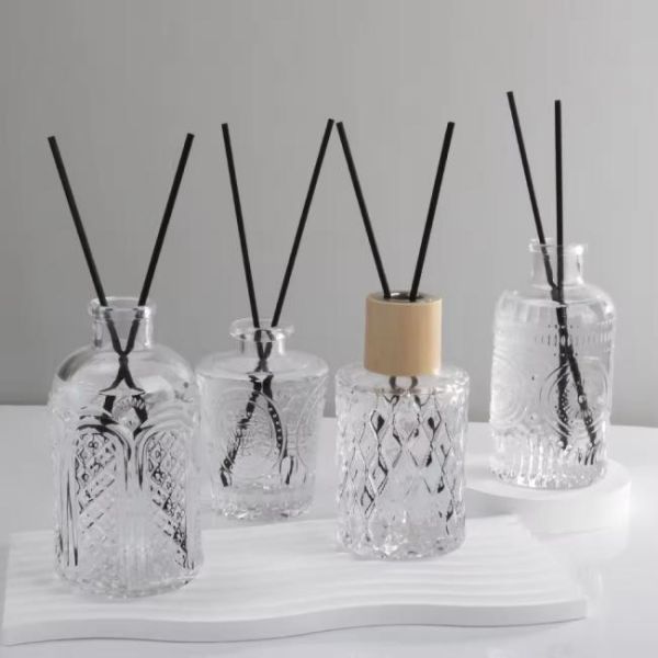 Quality Irregular Empty Reed Diffuser Bottles Unique Glass Reed Diffuser Bottle Luxury for sale