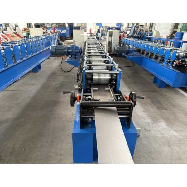 Quality Clean Cut High Speed Rack Z Beam Rack Roll Forming Machine for sale