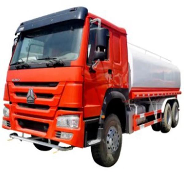 Quality 25000 Liter Water Tank Trucks SINOTRUK HOWO 6X4 With Water Pump And Stainless Steel Tank for sale