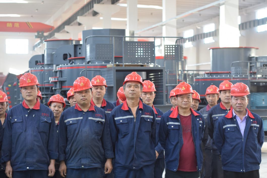 Complete Rock Crushing Machine Stone Jaw Crusher with Screening Line China Manufacturer