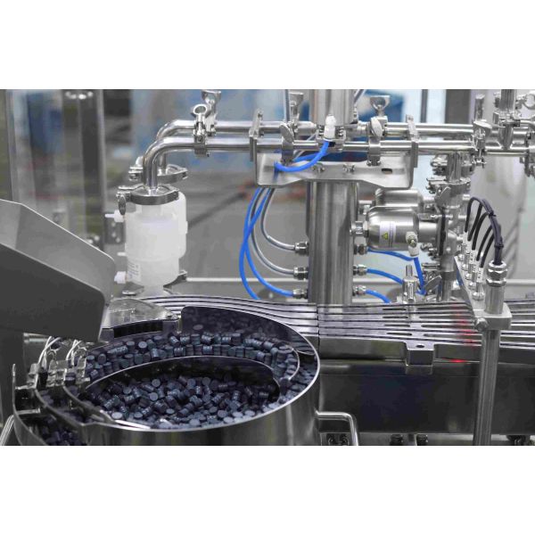 Quality Automatic Liquid Pharmaceutical Prefilled Syringe Filling Machine Vacuum Aseptic for sale