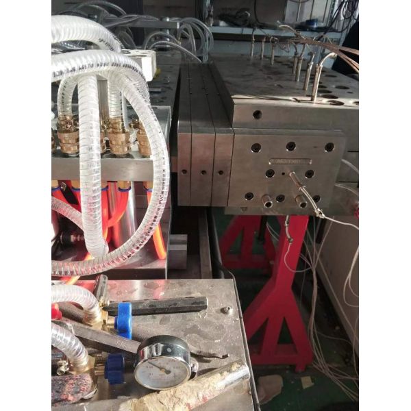 Quality Professional Mould Maker for WPC/UPVC Hollow Door Extrusion Wide 1000mm Size for sale