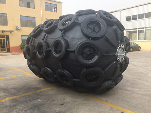 Quality Anti Explosion 2.5x4.0m Pneumatic Rubber Fenders For Boats for sale