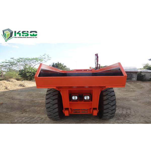 Quality RT - 20 Heavy Duty Dump Truck With DANA Axles For Roadway / Railway Tunneling for sale
