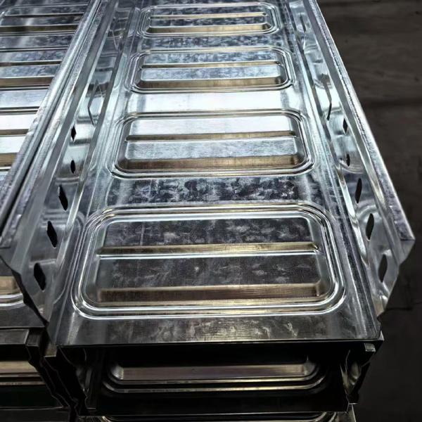 Quality Strength Corrosion Resistant Lightweight Wall Mounted Metal Cable Trays Trough Cable Tray for sale
