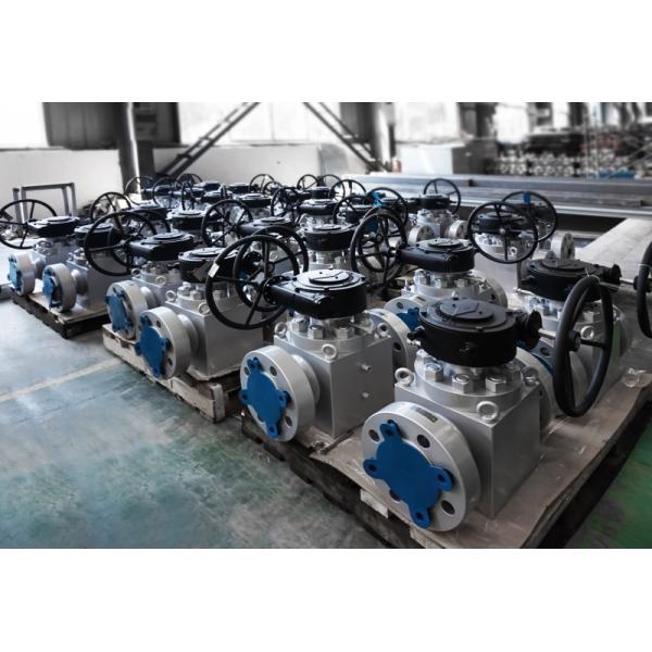 Quality Top Mount Ball Valves With Extended Bonnet Flanged Ends For Oil And Gas Applications for sale