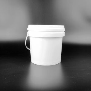 Quality 2L Plastic Pet Food Storage Bucket with Lid for sale