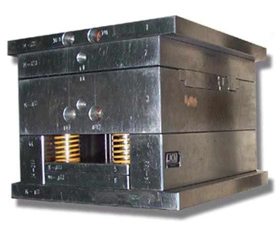 Quality Two Plate Cold Runner NAK80 S136 Plastic Injection Mold for sale