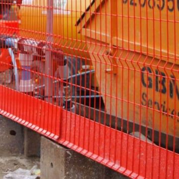 Quality Galvanized And Pvc Coated 6/5/6 Double Wire Fence Horizontal for sale