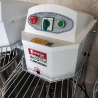 Quality 220r/m Electric Spiral Dough Mixer Flour Blending Machine for sale