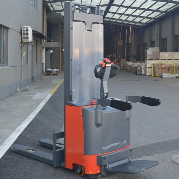 Quality Battery Operated Stacker Electric 2000kg Lifting Height 2600mm for sale