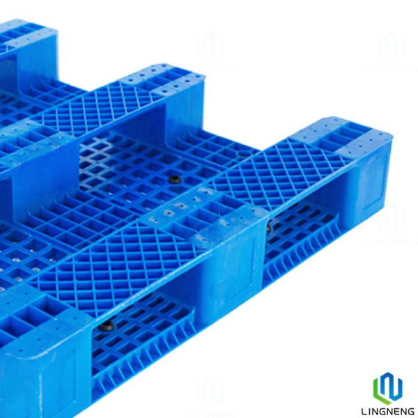 Quality Stackable Nestable Plastic Pallets 1200X1200X160mm 3 Runners Heavy Duty for sale