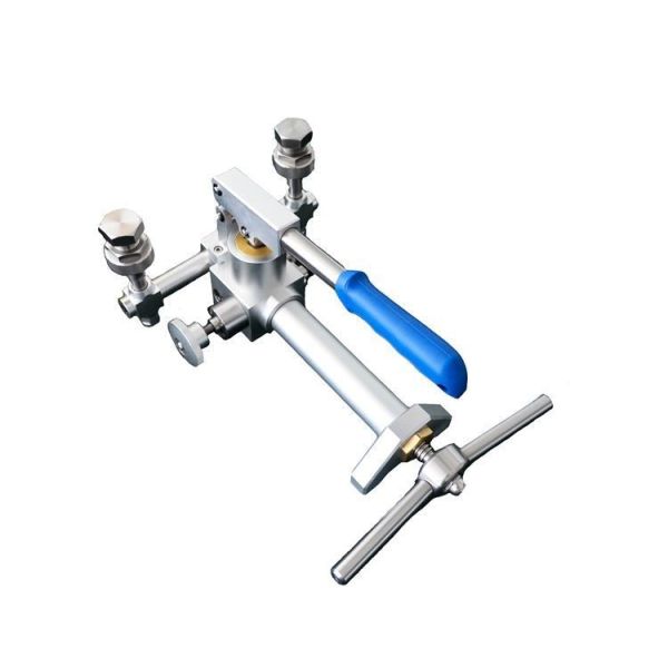 Quality ISO Certified Manual Air Pressure Calibration Pump for Industrial Applications for sale