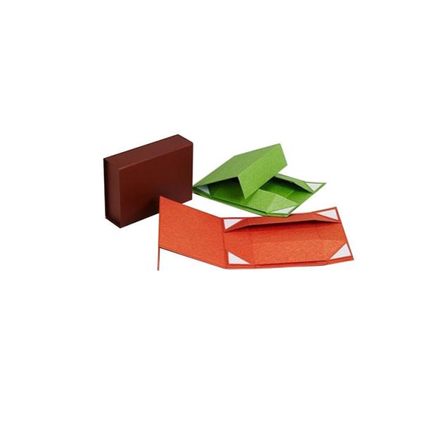 Quality Recycled Spot UV Embossing 10x8x3'' Rigid Paper Gift Box for sale