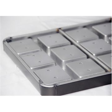 Quality 18 Cavity Wine Red Non Stick Square Cupcake Pan for sale