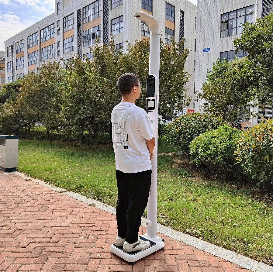 Quality Medical Scale with Height Measurement Range of 0-200cm and Optional Body Fat for sale