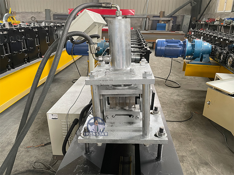Roll forming machine 6
