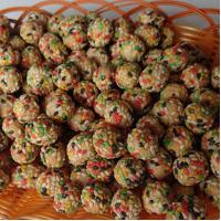 Quality Delicious Honey Sesame Peanuts Ball Multi Flavor Snacks Plump Crispy for sale
