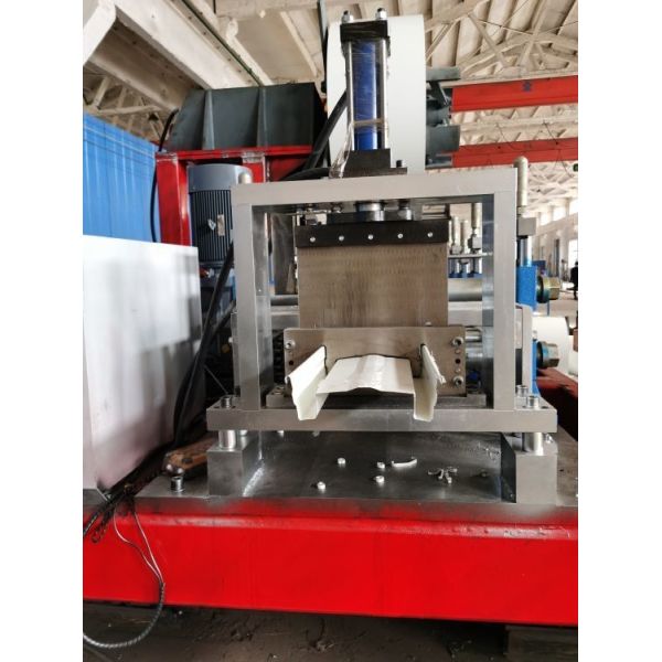 Quality Portable Eavestrough 5 Inch Gutter Machine 5T Decoiler Customized for sale