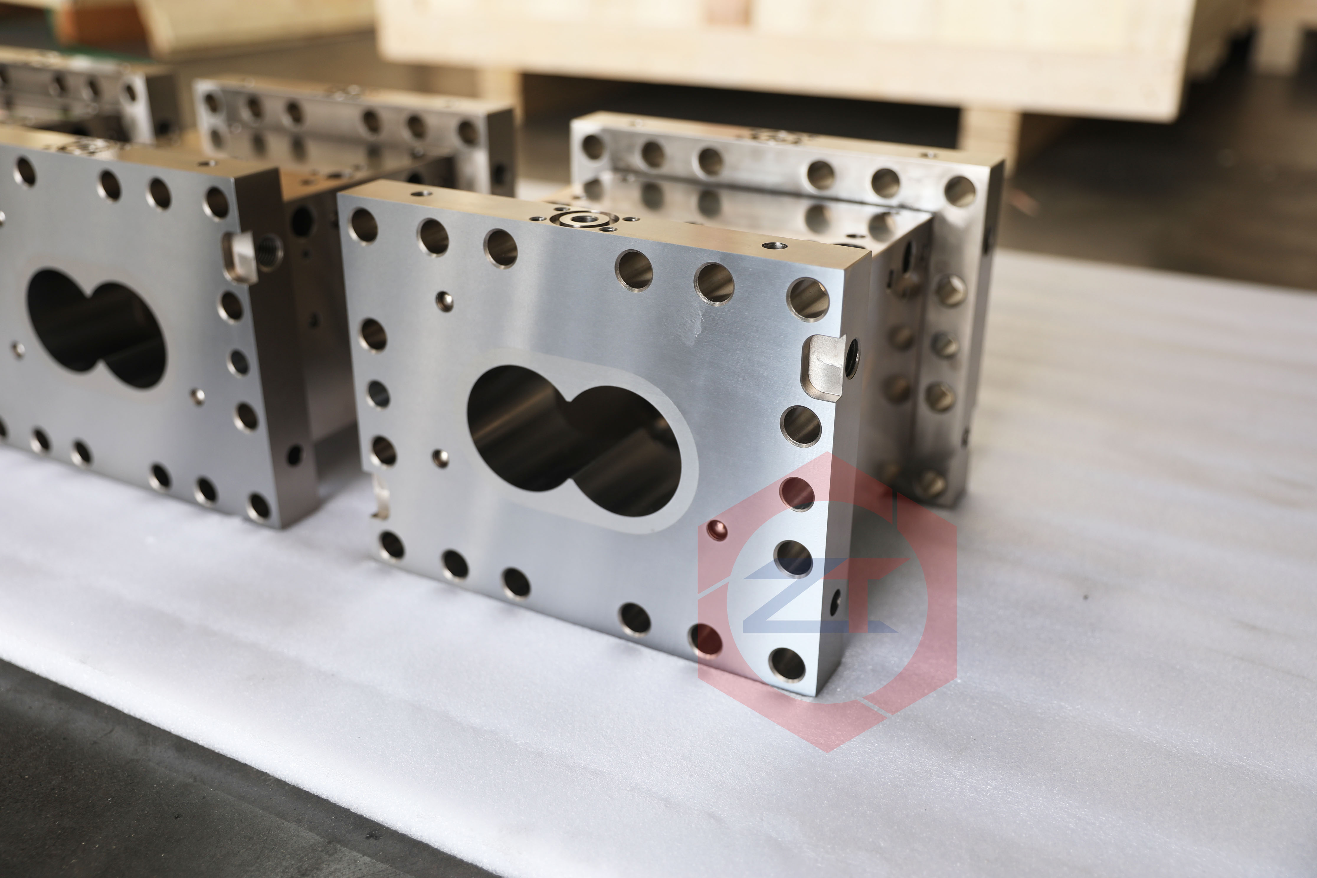 twin screw extruder barrel