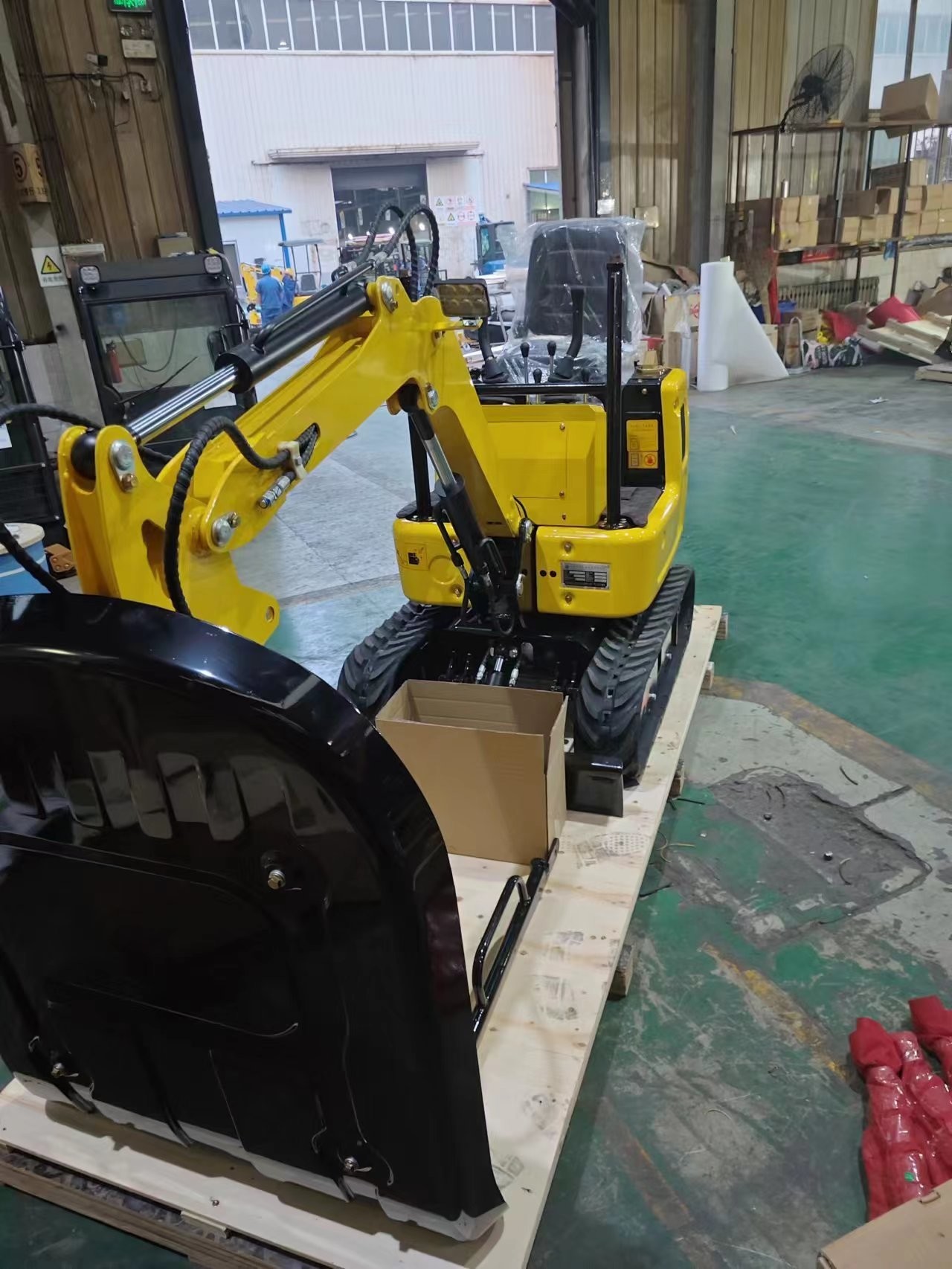 Quality 1.6 Ton 1.8 Ton 3 Ton Operating Weights Mini Excavator with Powerful Engine for sale