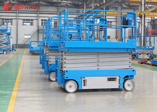Quality 500kg Self Propelled Hydraulic Scissor Lift Table for sale