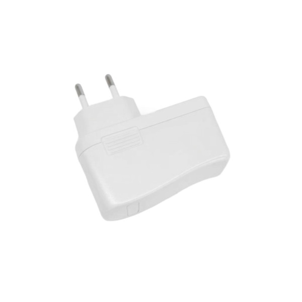 Quality 12V 1.25A Lightweight USB Charger For Optimized Charging Speeds for sale