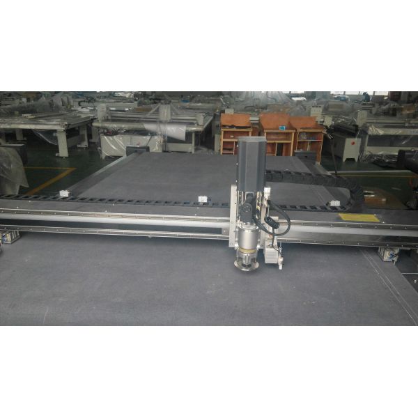 Quality Mat Cutting Machine 2500*1600mm Cutting Area For Sporting Goods for sale