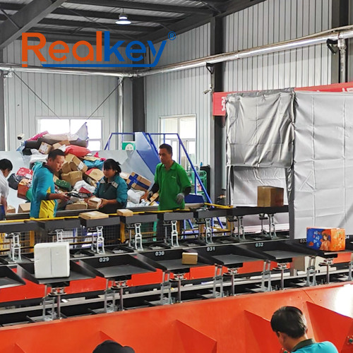 Quality Fast Sorting Tilt Tray Sorter Parcel Sorting Machine Automatic Identification Technology for sale